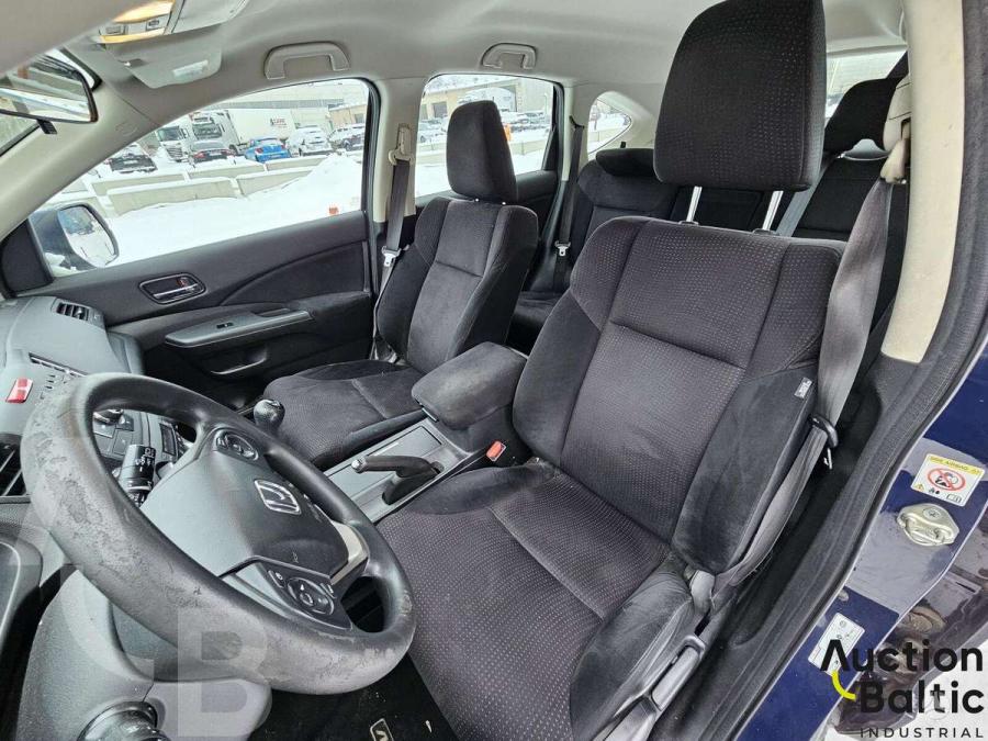 Honda CR-V 2013 in Kaunas, with an engine capacity of 2.00 L and mileage of 249 thousand km for 4000 €, photo 8 on AUTOMOTO.COM.LV