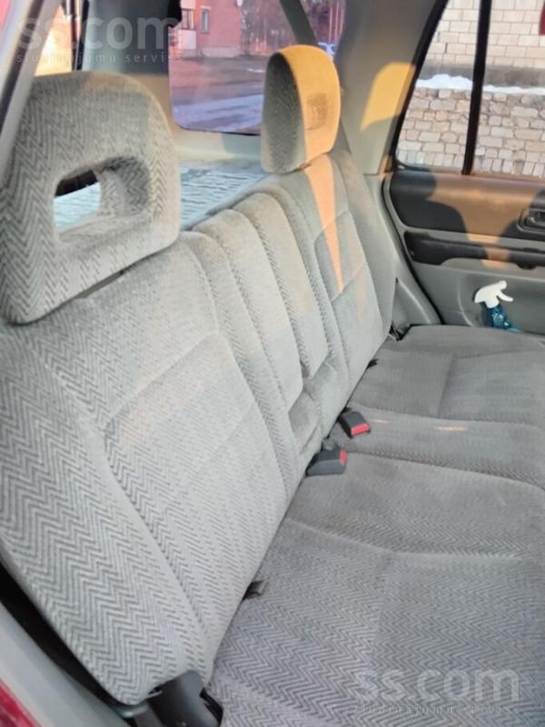 Sarkans Honda CR-V 1998 Gulbene, ar dzinēja tilpumu 2.00 L un nobraukumu 381 tūkst. km par 1650 €, foto 6 vietnē AUTOMOTO.COM.LV
