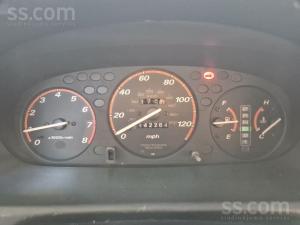 Red Honda CR-V 2000 in Riga, with an engine capacity of 2.00 L and mileage of 143 thousand km for 1700 €, photo 8 on AUTOMOTO.COM.LV
