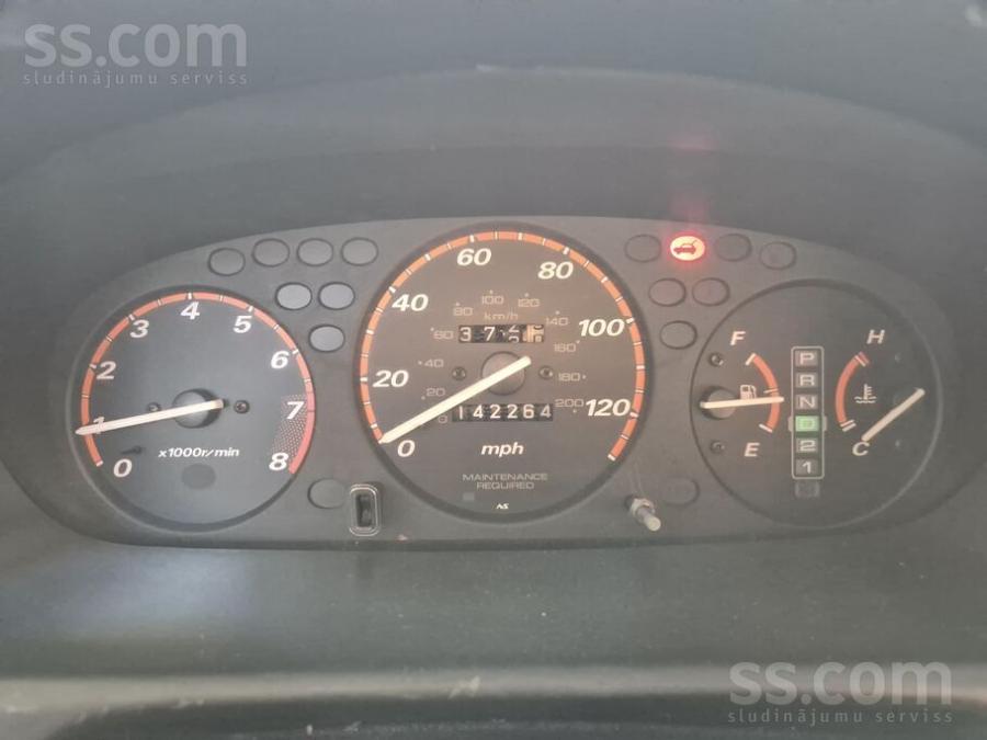 Red Honda CR-V 2000 in Riga, with an engine capacity of 2.00 L and mileage of 143 thousand km for 1700 €, photo 8 on AUTOMOTO.COM.LV