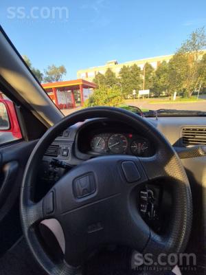 Red Honda CR-V 2000 in Riga, with an engine capacity of 2.00 L and mileage of 143 thousand km for 1700 €, photo 10 on AUTOMOTO.COM.LV
