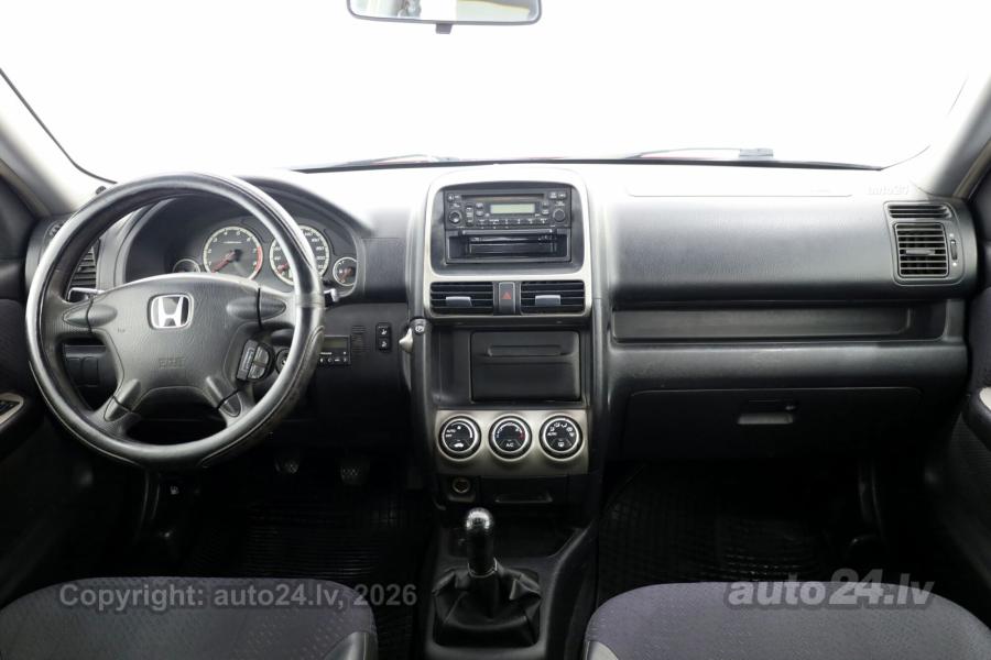 Red Honda CR-V 2003 in Tallinn, with an engine capacity of 2.00 L and mileage of 247 thousand km for 1299 €, photo 6 on AUTOMOTO.COM.LV