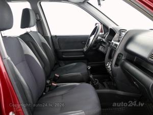 Red Honda CR-V 2003 in Tallinn, with an engine capacity of 2.00 L and mileage of 247 thousand km for 1299 €, photo 7 on AUTOMOTO.COM.LV
