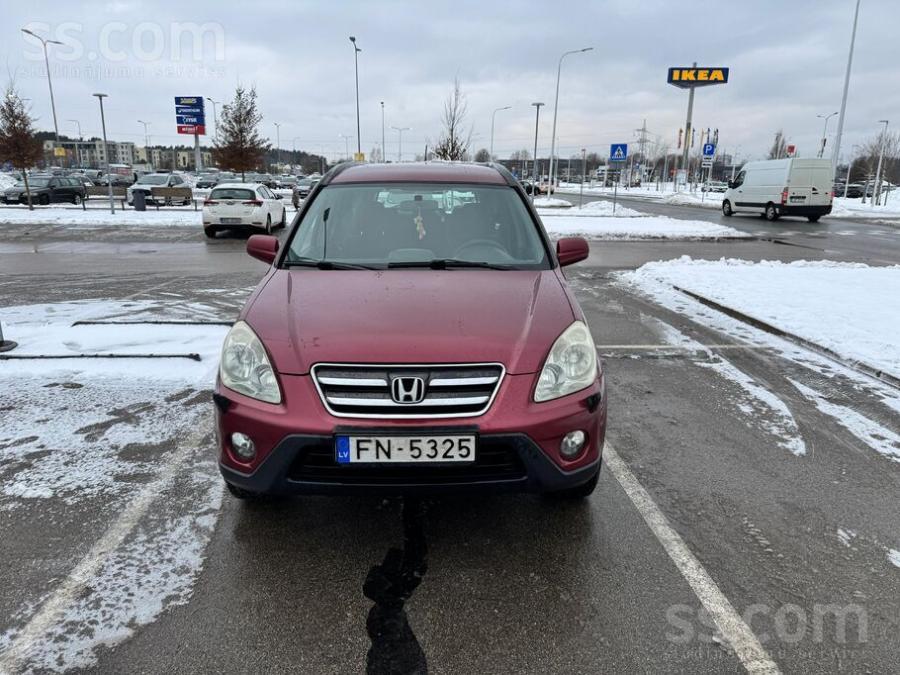 Sarkans Honda CR-V 2005 Rīga, ar dzinēja tilpumu 2.00 L un nobraukumu 263 tūkst. km par 2250 €, foto 2 vietnē AUTOMOTO.COM.LV