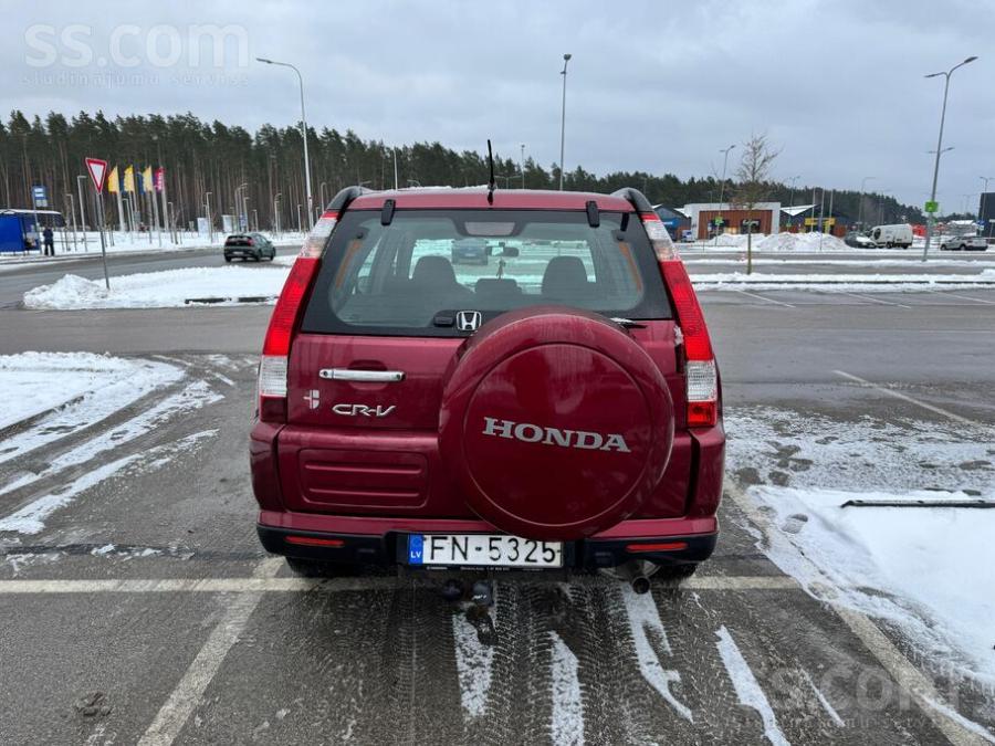 Sarkans Honda CR-V 2005 Rīga, ar dzinēja tilpumu 2.00 L un nobraukumu 263 tūkst. km par 2250 €, foto 5 vietnē AUTOMOTO.COM.LV