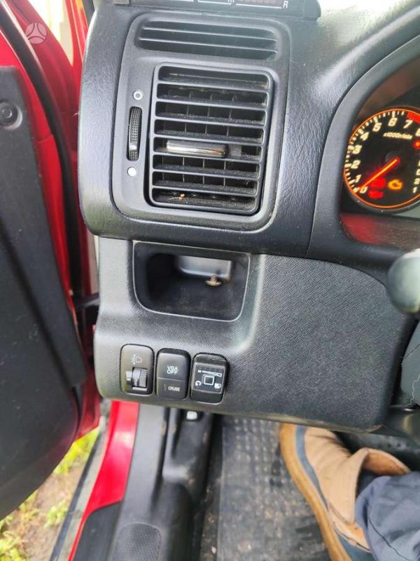 Sarkans Honda CR-V 2005 Kauņa, ar dzinēja tilpumu 2.00 L un nobraukumu 407 tūkst. km par 1500 €, foto 3 vietnē AUTOMOTO.COM.LV