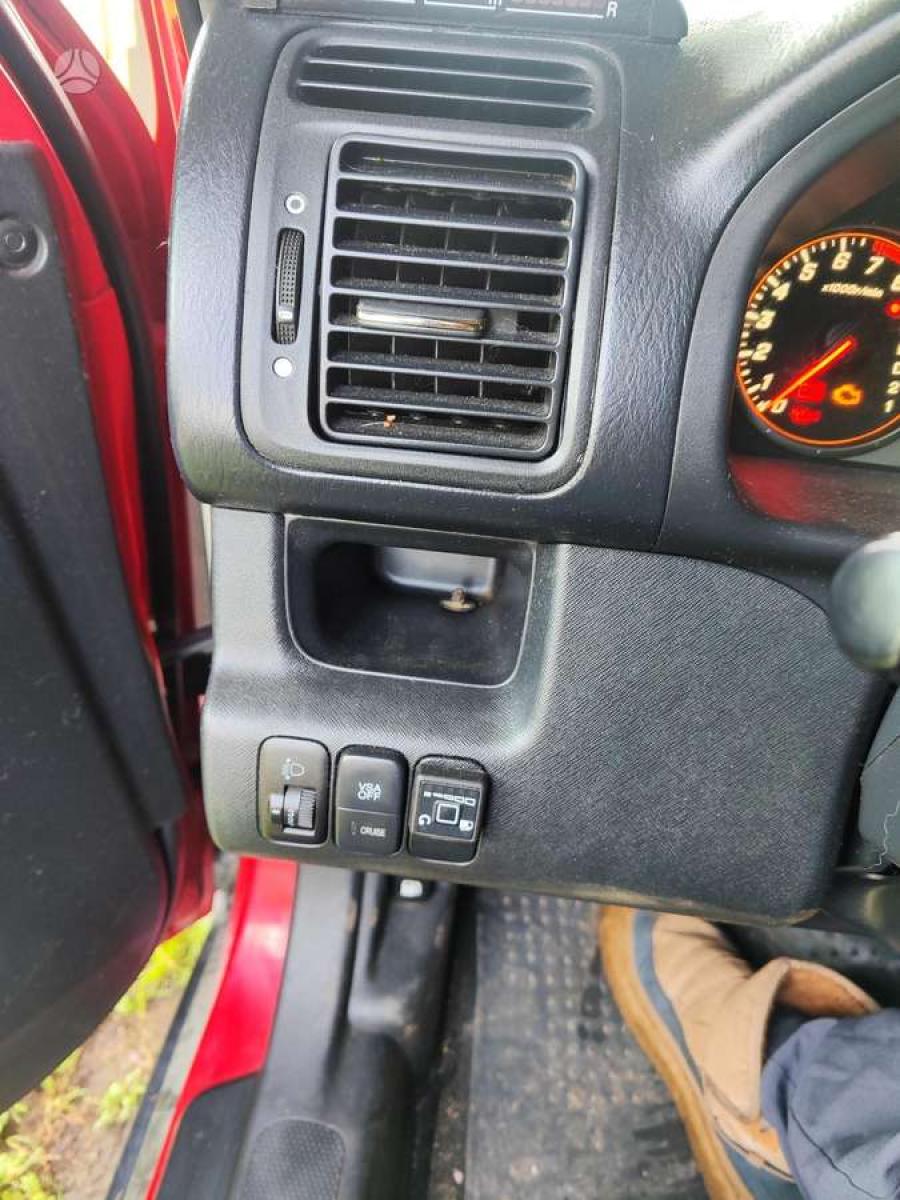 Sarkans Honda CR-V 2005 Kauņa, ar dzinēja tilpumu 2.00 L un nobraukumu 407 tūkst. km par 1500 €, foto 4 vietnē AUTOMOTO.COM.LV