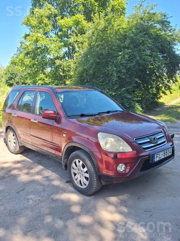 Красный Хонда СРВ 2005 в Рига, объемом двигателя 2.00 л и пробегом 326 тыс. км за 1800 €, фото 4 на AUTOMOTO.COM.LV