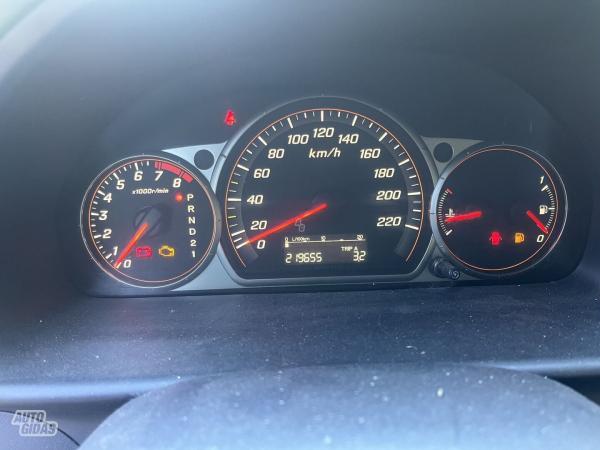 Red Honda CR-V 2006 in Ignalina, with an engine capacity of 2.00 L and mileage of 220 thousand km for 1650 €, photo 10 on AUTOMOTO.COM.LV