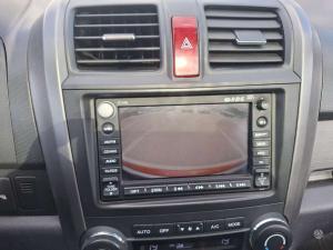 Red Honda CR-V 2007 in Vilnius, with an engine capacity of 2.00 L and mileage of 328 thousand km for 4800 €, photo 15 on AUTOMOTO.COM.LV