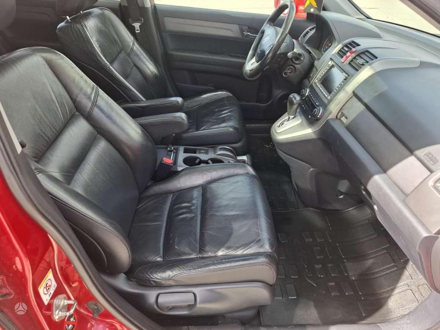 Red Honda CR-V 2007 in Vilnius, with an engine capacity of 2.00 L and mileage of 328 thousand km for 4800 €, photo 16 on AUTOMOTO.COM.LV