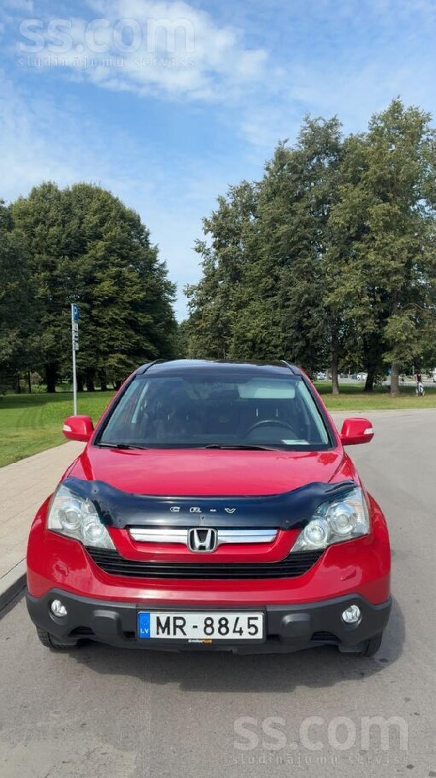 Red Honda CR-V 2007 in Riga, with an engine capacity of 2.00 L and mileage of 377 thousand km for 3800 €, photo 4 on AUTOMOTO.COM.LV