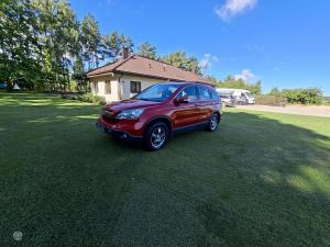 Red Honda CR-V 2007 in Silute, with an engine capacity of 2.20 L and mileage of 286 thousand km for 4200 €, photo 3 on AUTOMOTO.COM.LV