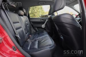 Red Honda CR-V 2007 in Riga, with an engine capacity of 2.00 L and mileage of 250 thousand km for 3495 €, photo 15 on AUTOMOTO.COM.LV