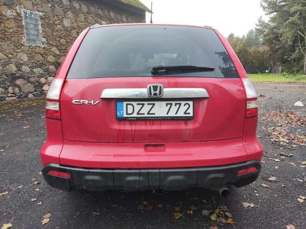 Red Honda CR-V 2008 in Panevezys, with an engine capacity of 2.00 L and mileage of 350 thousand km for 1750 €, photo 5 on AUTOMOTO.COM.LV