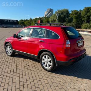 Красный Хонда СРВ 2008 в Рига, объемом двигателя 2.00 л и пробегом 253 тыс. км за 4200 €, фото 4 на AUTOMOTO.COM.LV