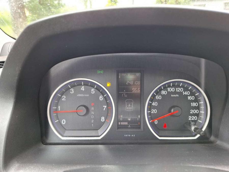 Red Honda CR-V 2008 in Kelme, with an engine capacity of 2.00 L and mileage of 244 thousand km for 4450 €, photo 8 on AUTOMOTO.COM.LV