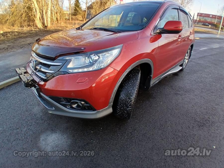 Red Honda CR-V 2012 in Tallinn, with an engine capacity of 2.20 L and mileage of 338 thousand km for 8000 €, photo 7 on AUTOMOTO.COM.LV