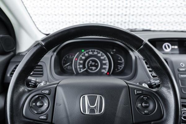 Red Honda CR-V 2012 in Marupe, with an engine capacity of 2.20 L and mileage of 192 thousand km for 10490 €, photo 8 on AUTOMOTO.COM.LV