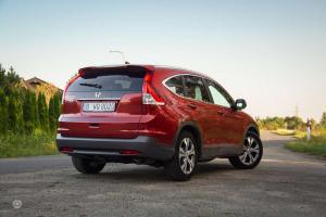 Red Honda CR-V 2012 in Elektrenai, with an engine capacity of 2.00 L and mileage of 143 thousand km for 12650 €, photo 8 on AUTOMOTO.COM.LV