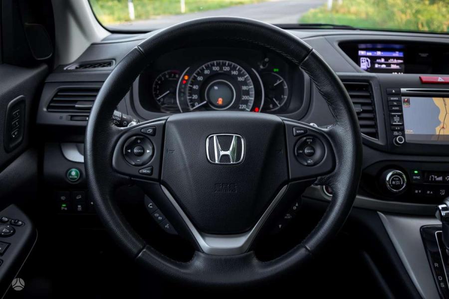 Red Honda CR-V 2012 in Elektrenai, with an engine capacity of 2.00 L and mileage of 143 thousand km for 12650 €, photo 12 on AUTOMOTO.COM.LV