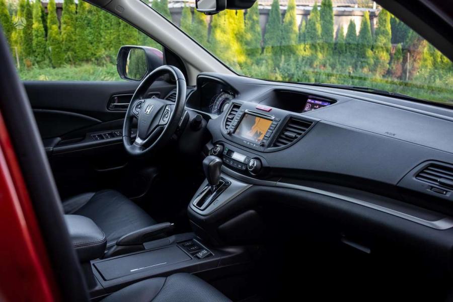 Red Honda CR-V 2012 in Elektrenai, with an engine capacity of 2.00 L and mileage of 143 thousand km for 12650 €, photo 14 on AUTOMOTO.COM.LV