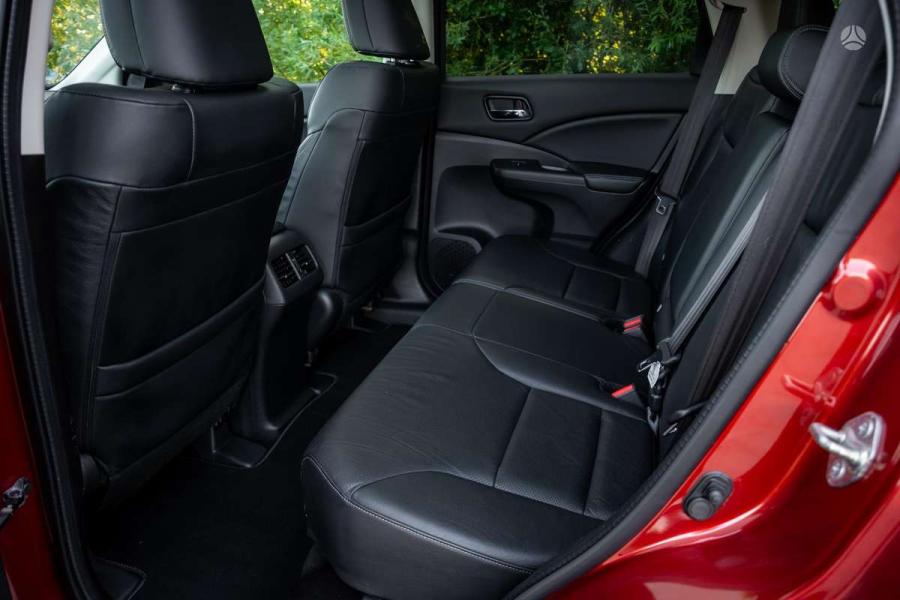 Red Honda CR-V 2012 in Elektrenai, with an engine capacity of 2.00 L and mileage of 143 thousand km for 12650 €, photo 16 on AUTOMOTO.COM.LV