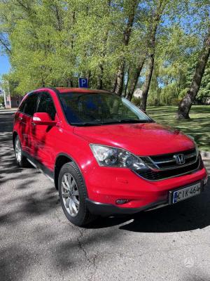 Red Honda CR-V 2012 in Klaipeda, with an engine capacity of 2.20 L and mileage of 340 thousand km for 6750 €, photo 3 on AUTOMOTO.COM.LV