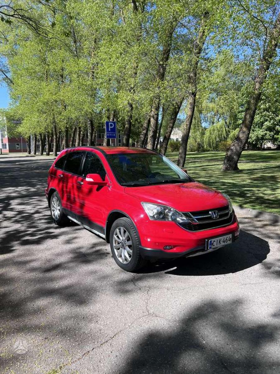 Red Honda CR-V 2012 in Klaipeda, with an engine capacity of 2.20 L and mileage of 340 thousand km for 6750 €, photo 4 on AUTOMOTO.COM.LV
