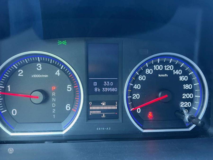 Red Honda CR-V 2012 in Klaipeda, with an engine capacity of 2.20 L and mileage of 340 thousand km for 6750 €, photo 20 on AUTOMOTO.COM.LV