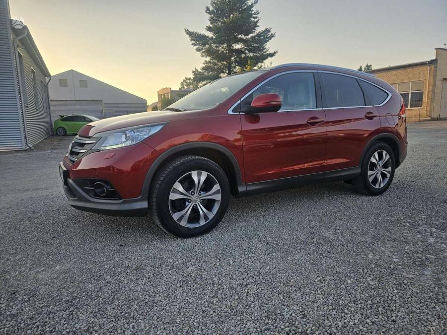 Sarkans Honda CR-V 2013 Radviliškis, ar dzinēja tilpumu 2.20 L un nobraukumu 298 tūkst. km par 9800 €, foto 4 vietnē AUTOMOTO.COM.LV