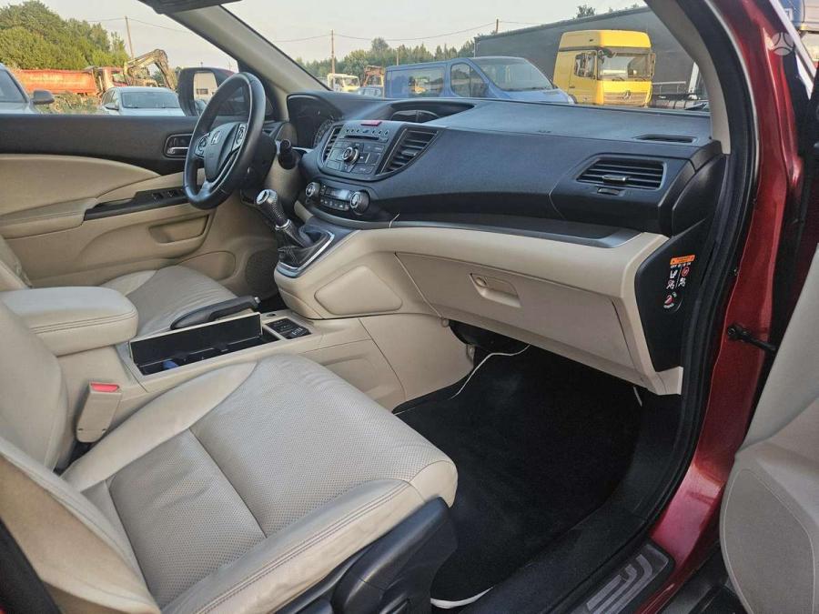Sarkans Honda CR-V 2013 Radviliškis, ar dzinēja tilpumu 2.20 L un nobraukumu 298 tūkst. km par 9800 €, foto 12 vietnē AUTOMOTO.COM.LV