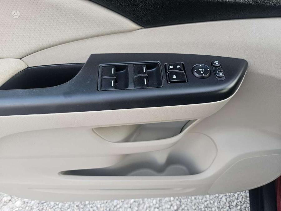 Sarkans Honda CR-V 2013 Radviliškis, ar dzinēja tilpumu 2.20 L un nobraukumu 298 tūkst. km par 9800 €, foto 19 vietnē AUTOMOTO.COM.LV