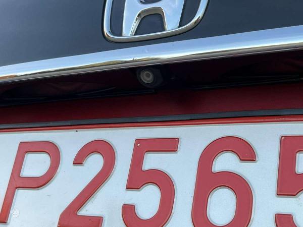 Red Honda CR-V 2013 in Jonava, with an engine capacity of 2.20 L and mileage of 311 thousand km for 8600 €, photo 8 on AUTOMOTO.COM.LV