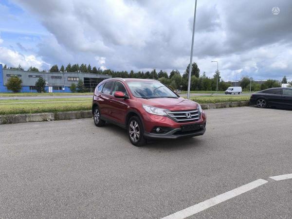 Sarkans Honda CR-V 2013 Panevēža, ar dzinēja tilpumu 2.20 L un nobraukumu 225 tūkst. km par 8900 €, foto 5 vietnē AUTOMOTO.COM.LV