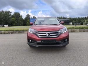 Red Honda CR-V 2013 in Panevezys, with an engine capacity of 2.20 L and mileage of 225 thousand km for 8900 €, photo 6 on AUTOMOTO.COM.LV