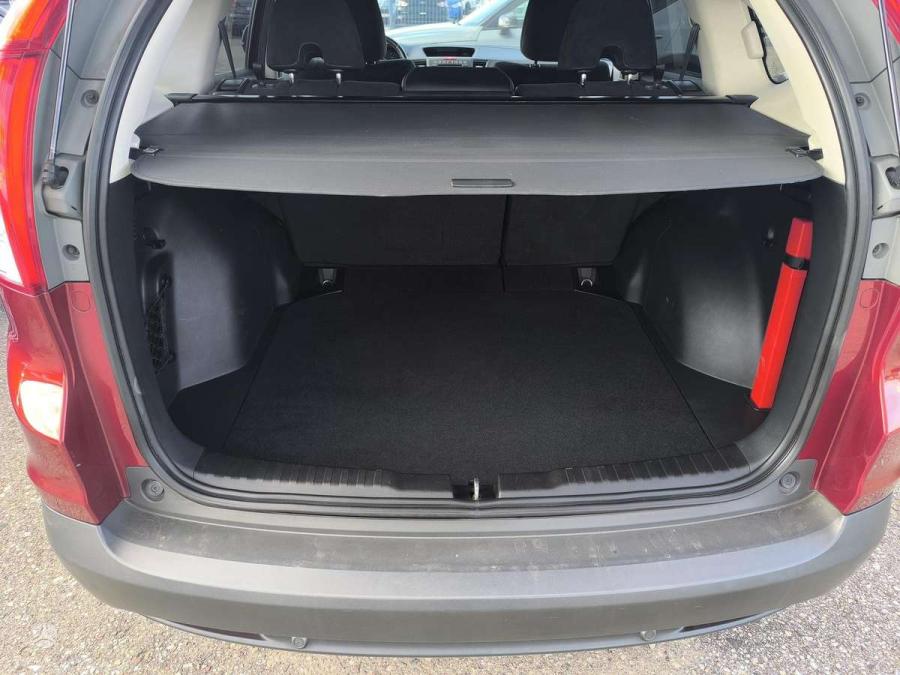 Red Honda CR-V 2013 in Panevezys, with an engine capacity of 2.20 L and mileage of 225 thousand km for 8900 €, photo 19 on AUTOMOTO.COM.LV
