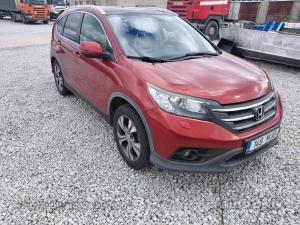 Red Honda CR-V 2013 in Kohtla-Jarve, with an engine capacity of 2.00 L and mileage of 343 thousand km for 8000 €, photo 3 on AUTOMOTO.COM.LV