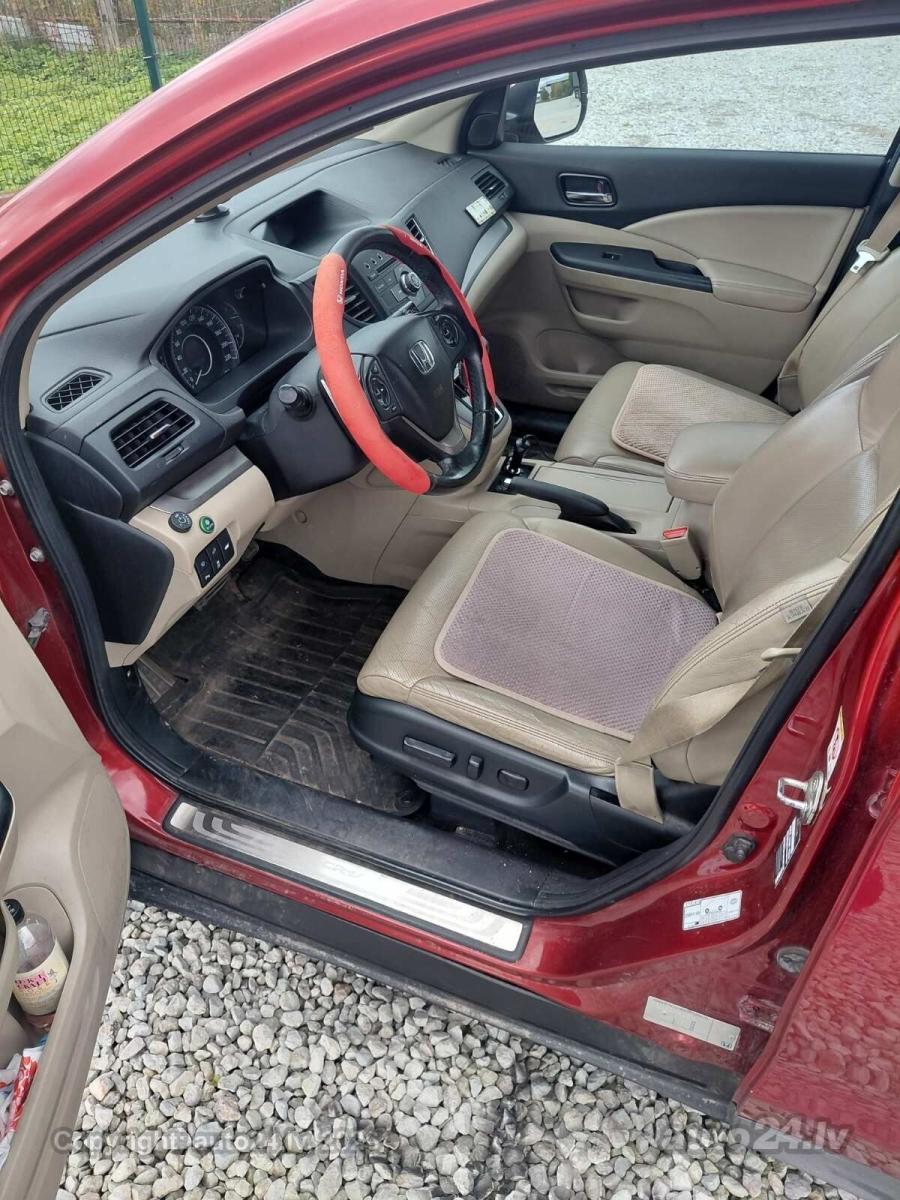 Red Honda CR-V 2013 in Kohtla-Jarve, with an engine capacity of 2.00 L and mileage of 343 thousand km for 8000 €, photo 13 on AUTOMOTO.COM.LV
