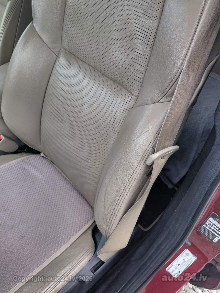 Red Honda CR-V 2013 in Kohtla-Jarve, with an engine capacity of 2.00 L and mileage of 343 thousand km for 8000 €, photo 14 on AUTOMOTO.COM.LV