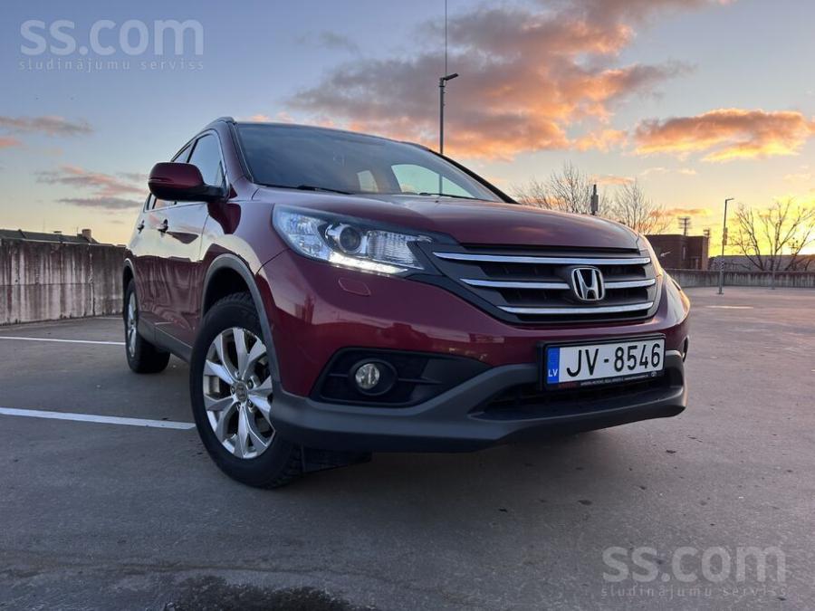 Sarkans Honda CR-V 2014 Rīga, ar dzinēja tilpumu 2.20 L un nobraukumu 258 tūkst. km par 8900 €, foto 2 vietnē AUTOMOTO.COM.LV