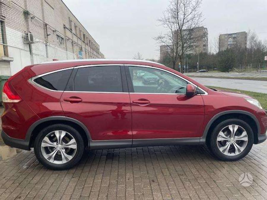 Red Honda CR-V 2014 in Vilnius, with an engine capacity of 2.00 L and mileage of 190 thousand km for 12000 €, photo 3 on AUTOMOTO.COM.LV