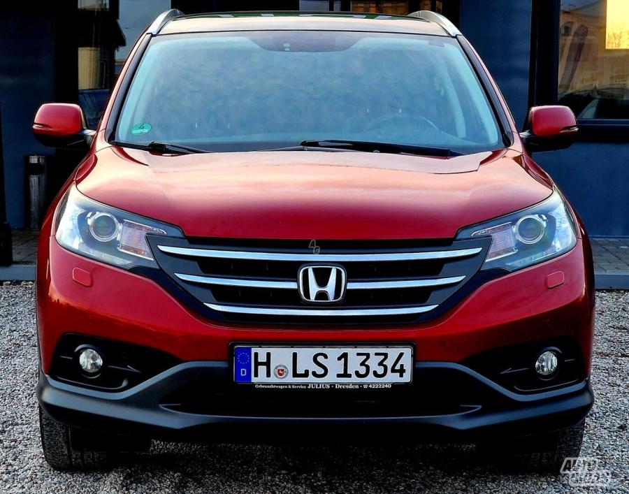 Red Honda CR-V 2014 in Kretinga, with an engine capacity of 2.20 L and mileage of 149 thousand km for 13499 €, photo 5 on AUTOMOTO.COM.LV