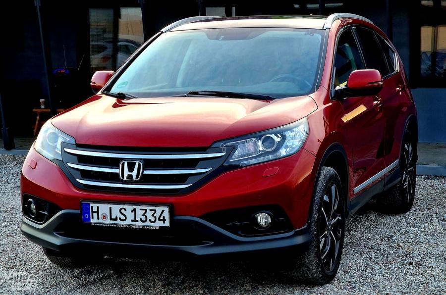 Red Honda CR-V 2014 in Kretinga, with an engine capacity of 2.20 L and mileage of 149 thousand km for 13499 €, photo 6 on AUTOMOTO.COM.LV