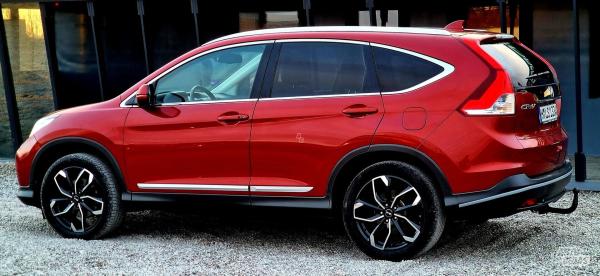 Red Honda CR-V 2014 in Kretinga, with an engine capacity of 2.20 L and mileage of 149 thousand km for 13499 €, photo 10 on AUTOMOTO.COM.LV