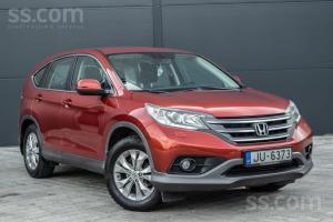 Red Honda CR-V 2014 in Riga, with an engine capacity of 2.00 L and mileage of 300 thousand km for 8050 €, photo  on AUTOMOTO.COM.LV