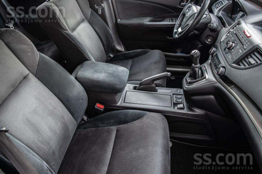 Sarkans Honda CR-V 2014 Rīga, ar dzinēja tilpumu 2.00 L un nobraukumu 300 tūkst. km par 8050 €, foto 22 vietnē AUTOMOTO.COM.LV
