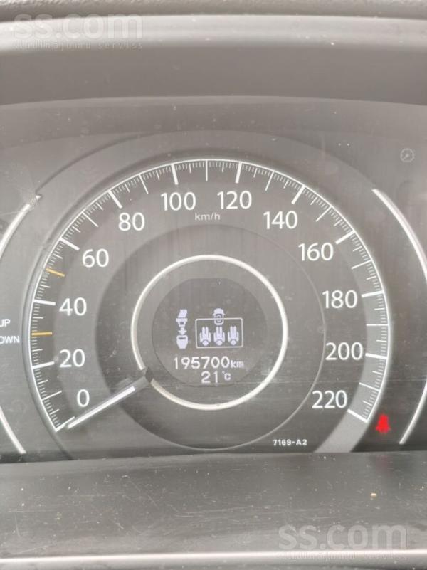 Sarkans Honda CR-V 2014 Rīga, ar dzinēja tilpumu 1.60 L un nobraukumu 196 tūkst. km par 8100 €, foto 5 vietnē AUTOMOTO.COM.LV