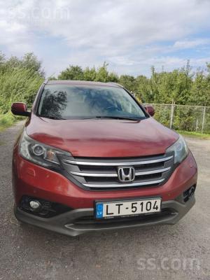 Red Honda CR-V 2014 in Riga, with an engine capacity of 1.60 L and mileage of 196 thousand km for 8100 €, photo  on AUTOMOTO.COM.LV