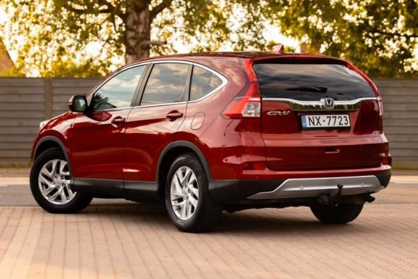 Sarkans Honda CR-V 2015 Rīga, ar dzinēja tilpumu 1.60 L un nobraukumu 179 tūkst. km par 11990 €, foto 2 vietnē AUTOMOTO.COM.LV